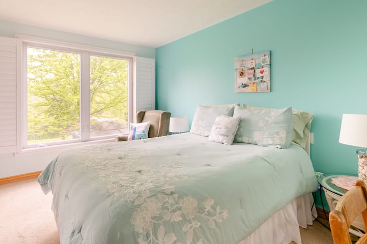 A Room With Waterfront View On The Trent Canal - Peterborough