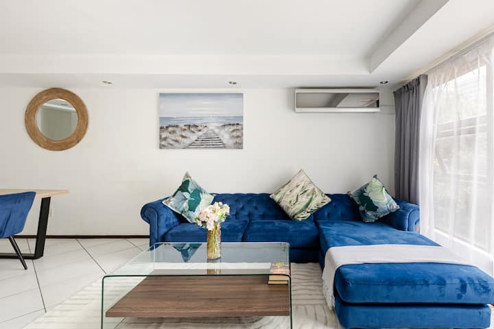 Luxury 3 Bed In Sandton City - Sandton