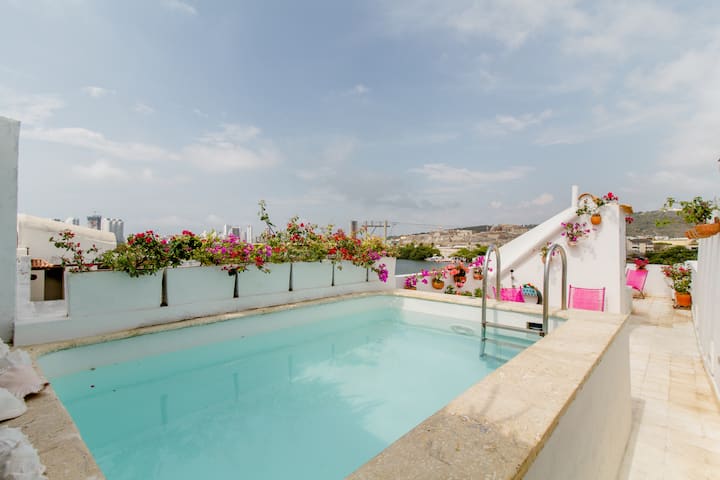 Room 4 In Getsemani, House With Terrace & Pool - Cartagena, Colombia