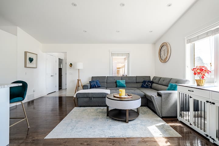 Craftsman Bungalow | Ac | 10 Mins To Stampede - Calgary