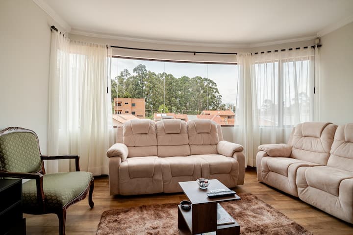 Amplio Dpto. Familiar 3 Hab A Pasos Río Yanuncay - Cuenca