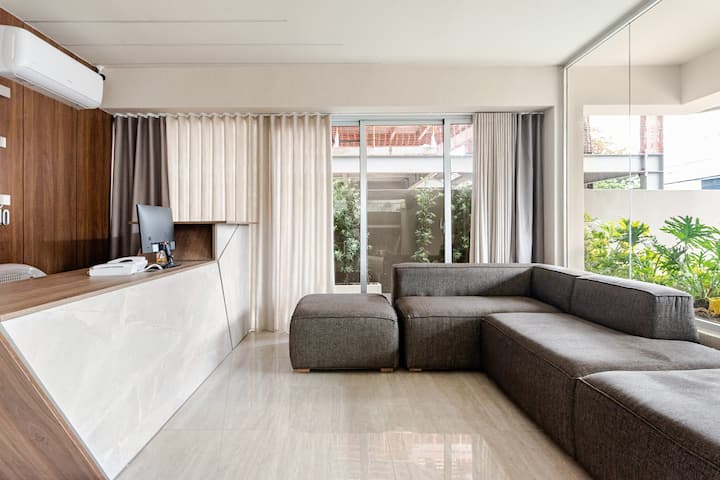 New Apt / New Condo / Pool & Gym In The Center - Caribbean