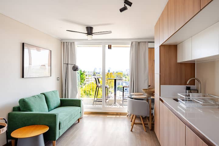 Spectacular View A/c. – 2br Steps From The Metro - Las Condes