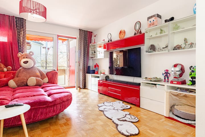 Dudu’s Nest (Johnny’s Home) - Frankfurt