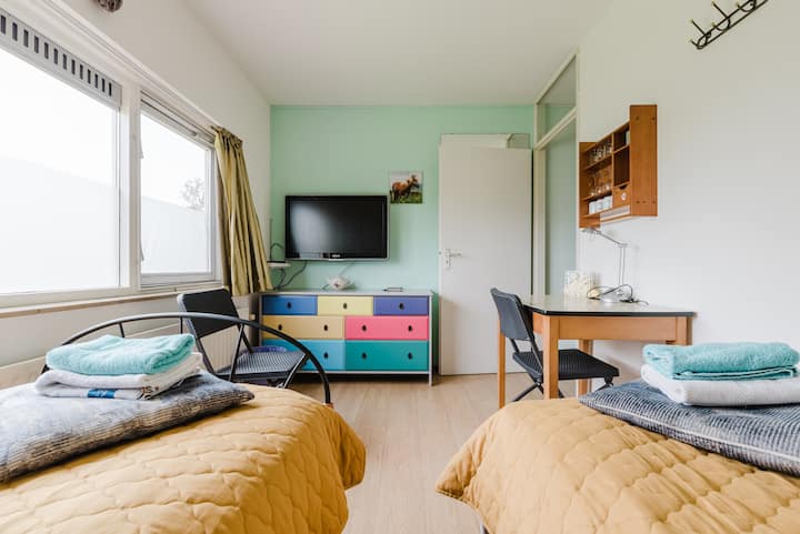 2 Spacious Rooms In Cozy House. - Essen