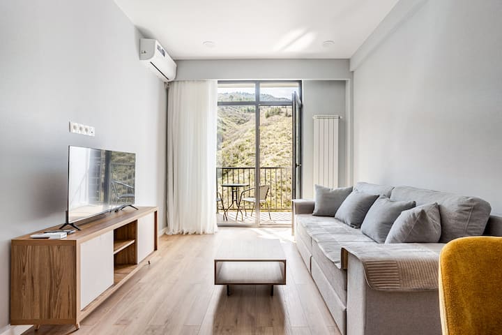 Peaceful 1br W/scenic View & 24/7guard | Kids Area - Tiflis
