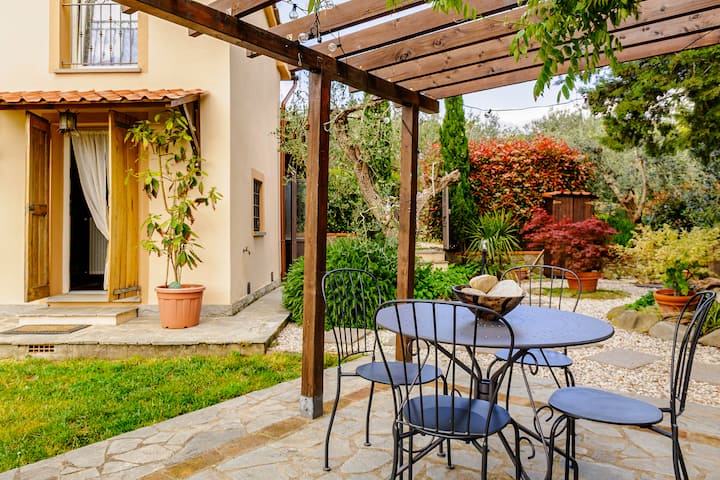 Rustic-chic Barn: Bbq, Garden, A/c & Tuscan Views - Pistoia