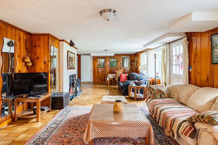 March Flash Sale: Ground Floor Apt 10 Mi From Dc - Bethesda, MD