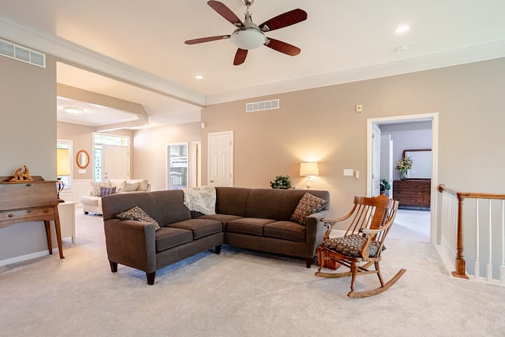 Fully Furnish 4br Home | Ideal Fifa | 30-day Stay - Kansas City