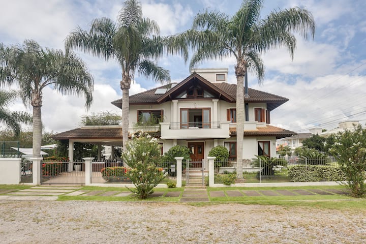 Casa Jurerê Inter 17pessoas Baixa Temp R$2.190 Dia - Florianópolis