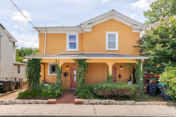 Retro-chic 2br Historic C'ville Apt | Walk To Uva - Charlottesville, VA