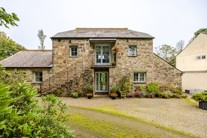 2 Bedroom Accommodation In Two Acres Of Gardens On Edge Of Village Of Blisland - Bodmin