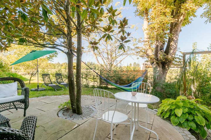 Kleines Wohlfühlapartment Mit Terrasse Und Garten - Staufen im Breisgau