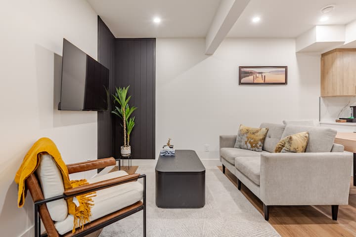 Modern 1br Suite | Private Entrance | Spruce Grove - Spruce Grove