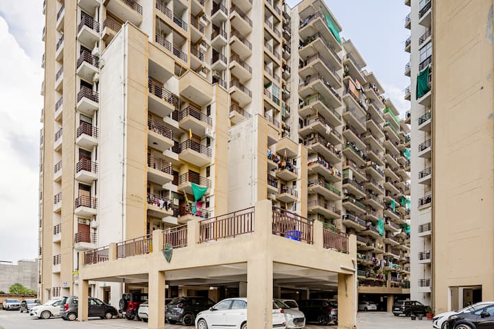 Cozzy Space Near Amrita Hospital - Faridabad