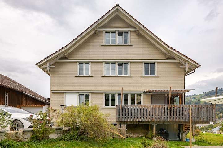 Gemütliche Dachwohnung Im Toggenburg · Ruhe&natur - Suiza