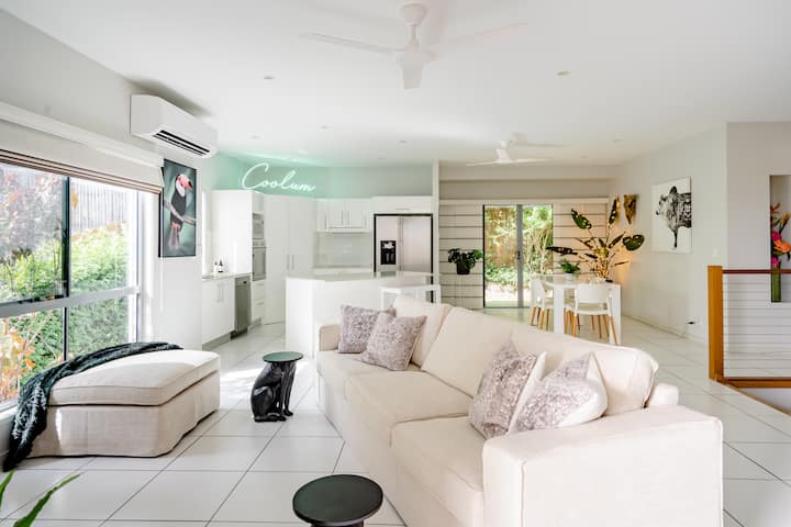 Coolum Beach Palm Tree Room - Sunshine Coast
