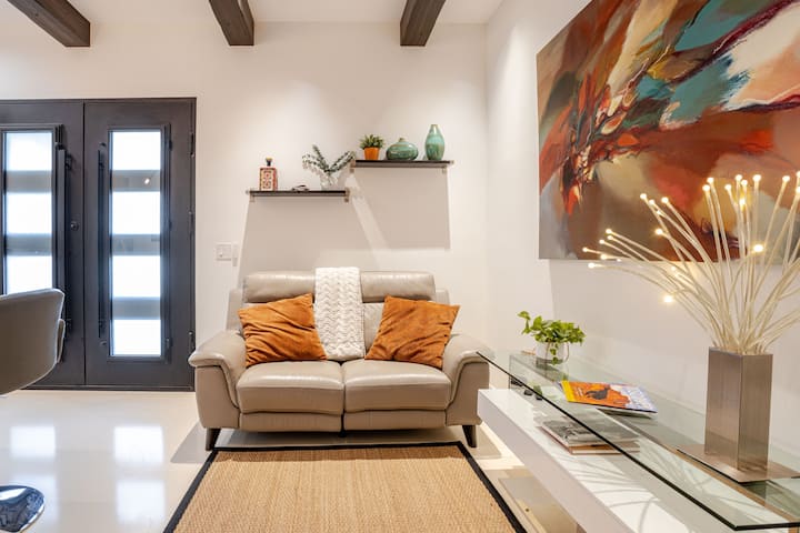 Modern Desert Guest House - Rio Verde, AZ