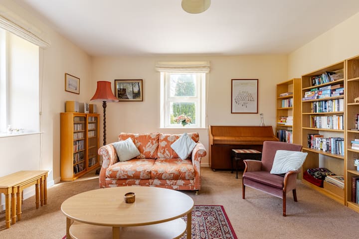 Kirkland Cottage - Dumfries