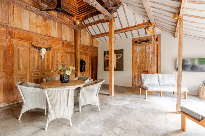 Joglo, Villa Lucia, Seminyak Bali - Seminyak