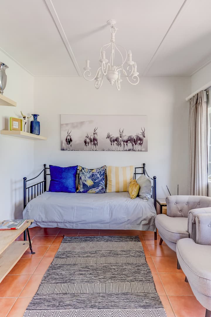 The Royal Gala Farm Cottage - Franschhoek