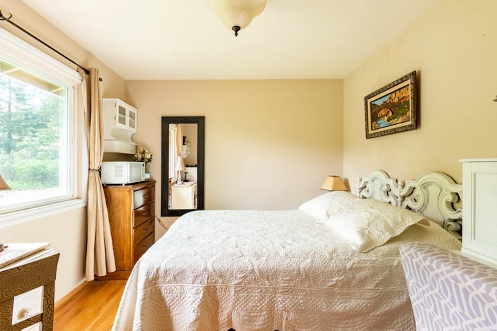 Bright Garden View In Silicon Valley - Fast Wifi - Los Altos, CA
