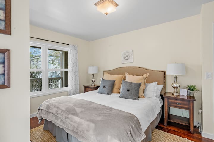 Downtown Napa Gem - Perfect For Two! - Napa, CA