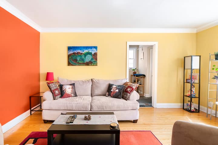 Cozy Private Upstairs,  Eglinton West & Keele. - 256