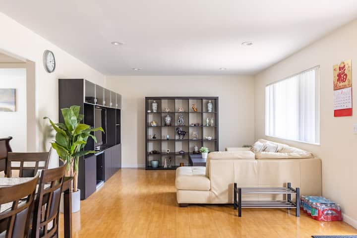 Renovated 2 Br Apt Near Mountain View Downtown - Mountain View, CA