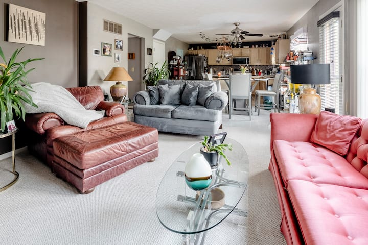 Scenic Two Bedroom On Cul-de-sac In Maineville - Loveland, OH