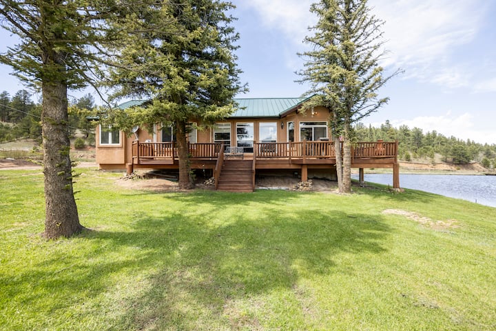 Trout Creek Pond House - Woodland Park, CO