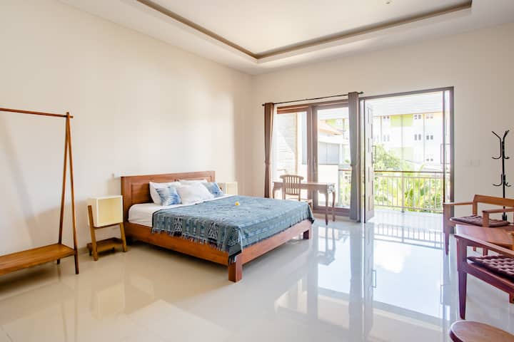 No4,ビンタンスーパーまで10分、5 Min Beach 、部屋は40㎡ 広々 - Kuta