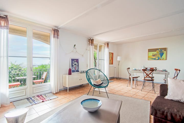 Appartement Plain Pied, Un Jardin Sur La Ville . - Sète