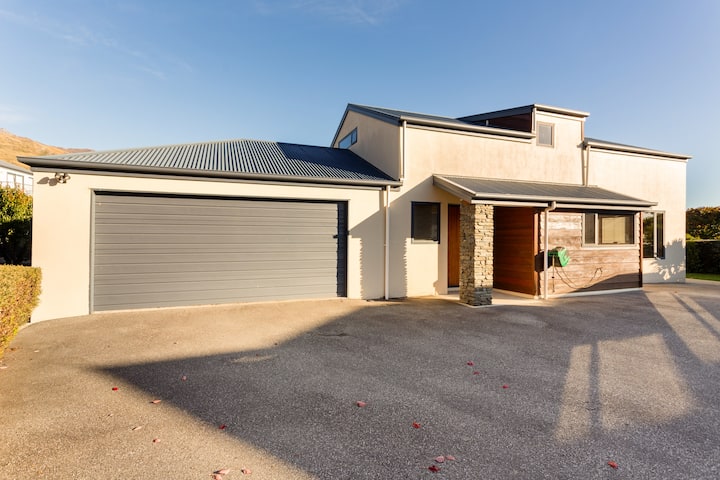 Oakwood House -Free Wi-fi Warm & Everything U Need - Wanaka