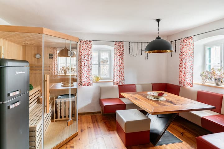 Suite Fanni !Private Sauna! - Wohnen Im Hanslhaus - Mettmach