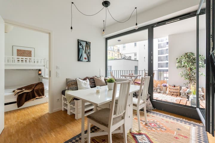 Modern & Cozy Place In Central Berlin - Berlin