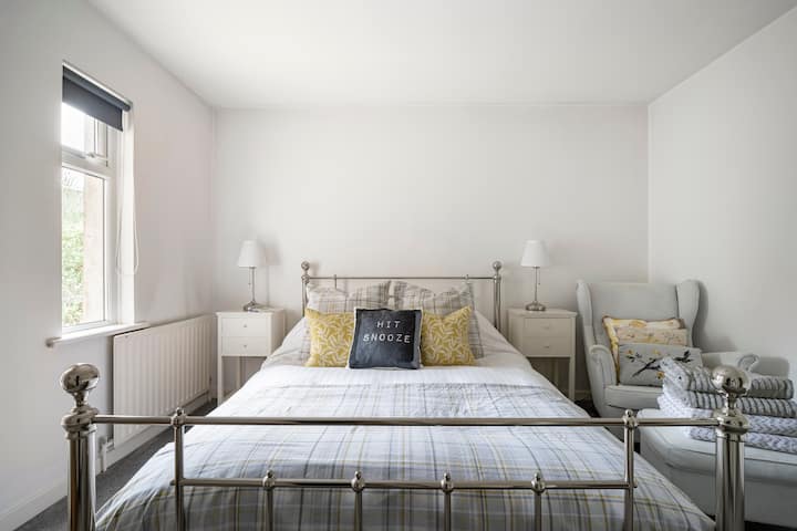 Stylish City Centre Location - Armagh