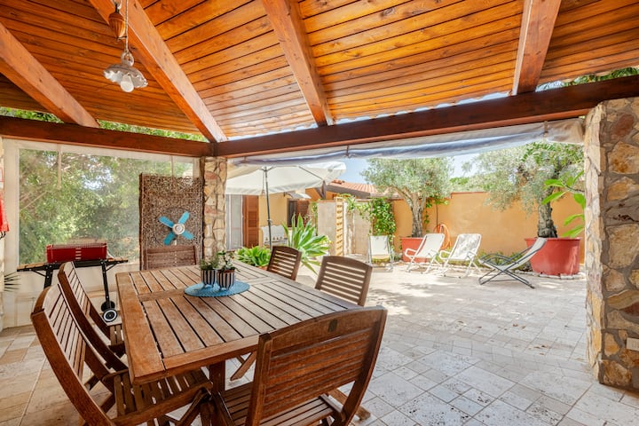 Peaceful Villa 100m From The Sea - Scopello