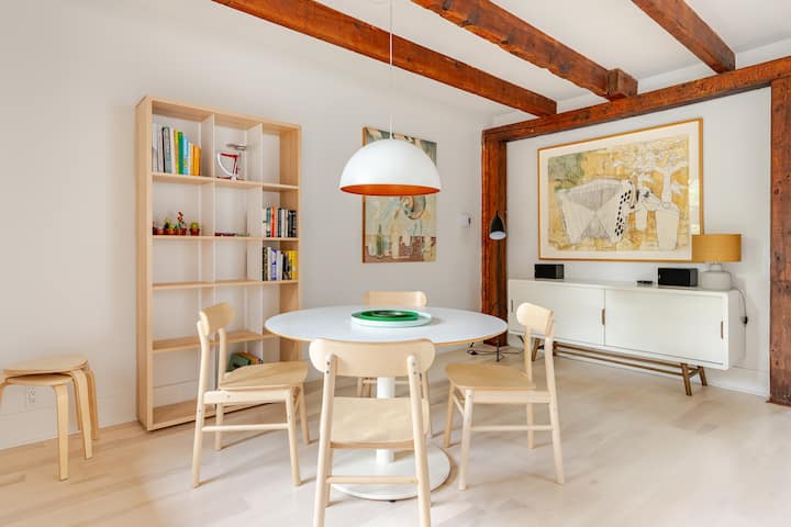 Tranquil Two-bedroom Haven In The Heart Of The Plateau - Montreal