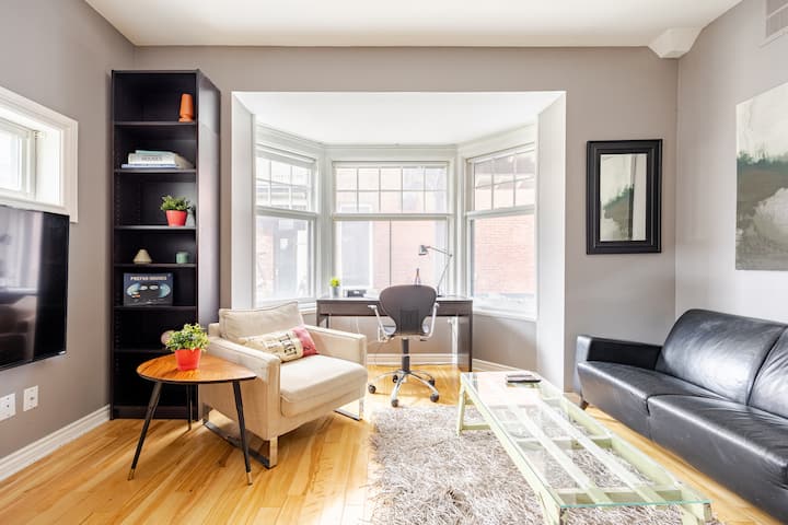 Bright Apartment (Monthly Rental) - Toronto