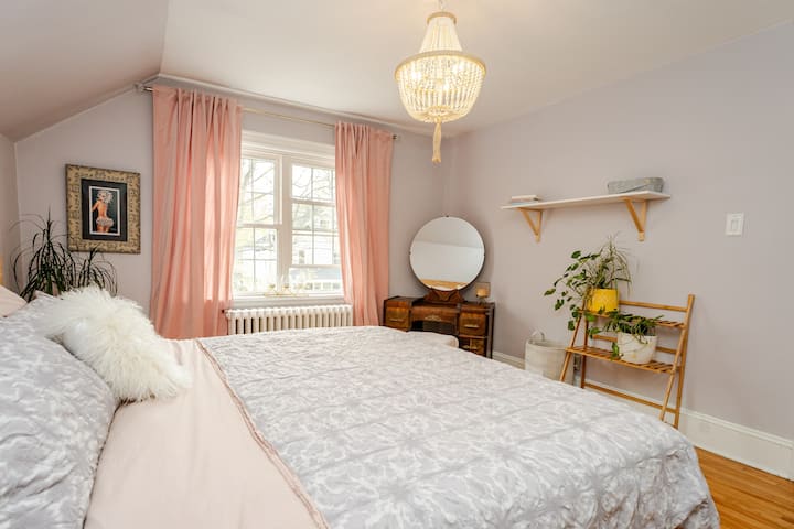 Cozy Inn - Halifax