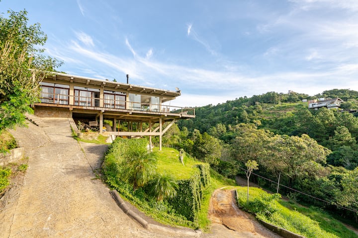 Casa Com Piscina, Vista Para O Paraíso - Mar/ Vale - Garopaba