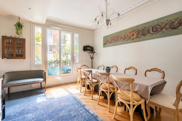 Beautiful 5-bedroom apartment in the heart of Paris - Apartments for ...