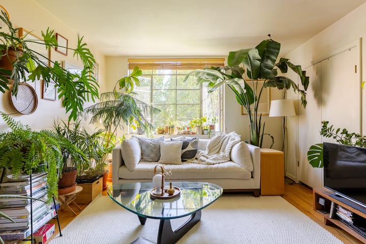 Quiet Artist's Condo In Nw - Portland, OR