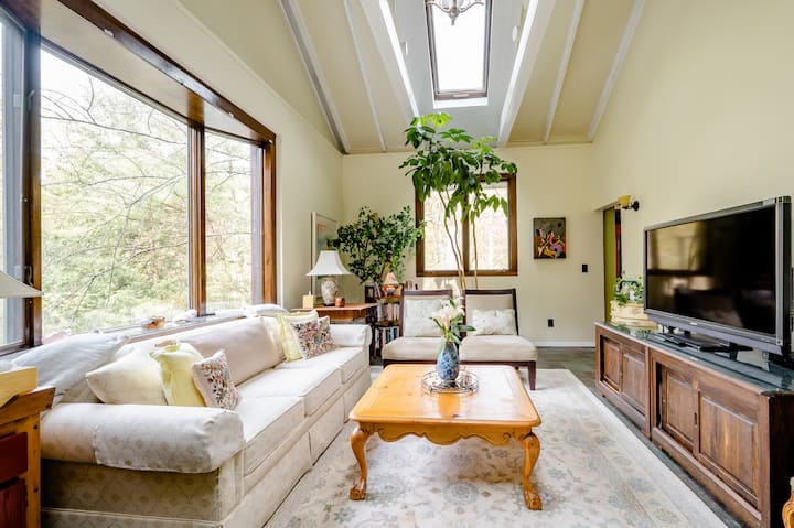 Enchanted Creek Side Retreat 3.5 Mi. From Omega - Rhinebeck, NY
