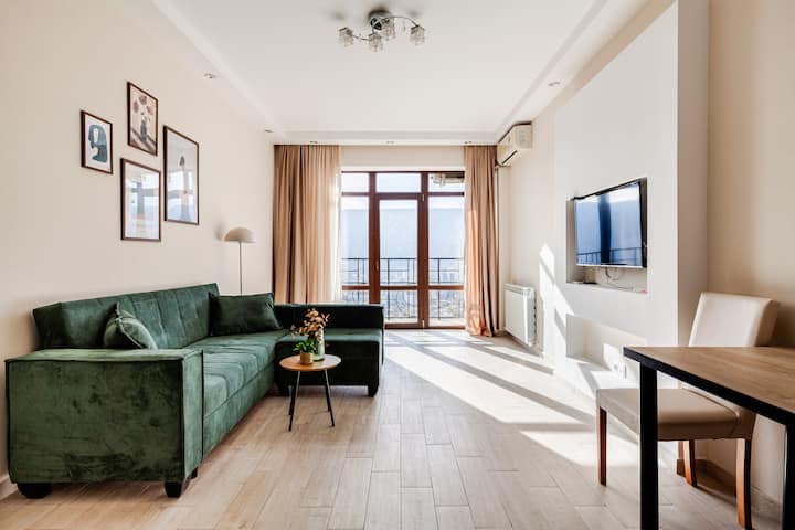 Amazing View Ap-t In Luxury Build-g Baby Friendly - 第比利斯