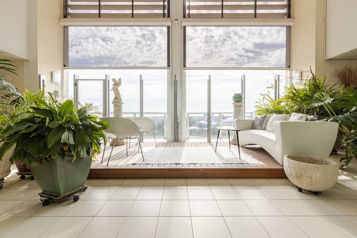 Top Notch Adelaide City Penthouse - Adelaide