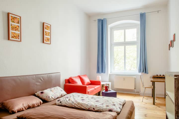 Boho Chic In A Friendly Green Neighbourhood - Berlin