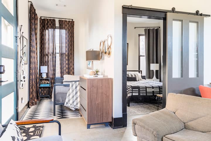 The Little Phoenix On Fatherland, Hip Home Mid-century Flair - Nashville, TN