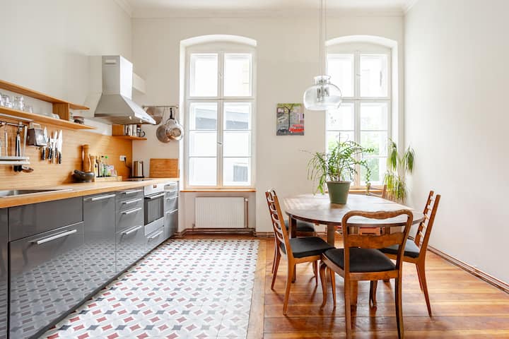 Bright And Spacious 2br (102qm) Apartment - Berlín